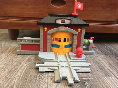 GeoTrax Fire Rescue Station Building Set Piece With Track | eBay
