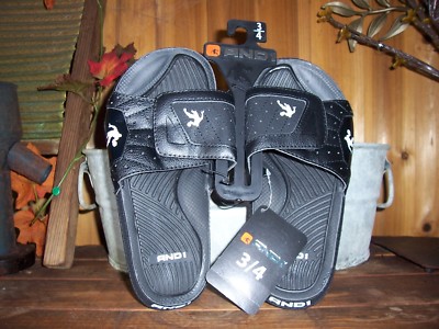 AND1 BOYS SLIDE SANDALS SHOES SIZE 1-2 BLACK CROSSOVER ADJUSTABLE STRAP ...