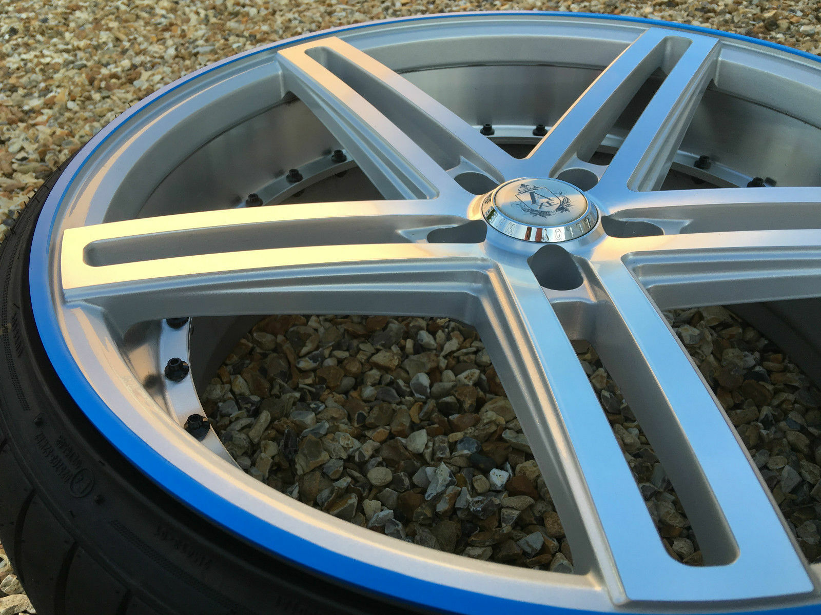 BLUE RIMSAVERS by Rimblades Car Alloy Wheel Rim Protectors safe Tyre ...