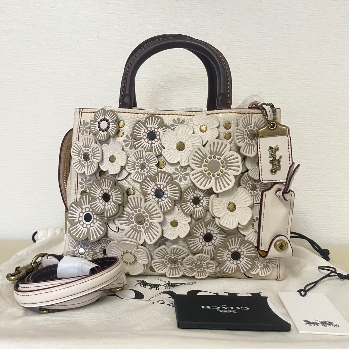 COACH Rogue 25 with Tea Rose Applique Glovetanned Peb… - Gem