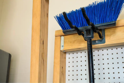 Simpson 2x4 Fence Brackets FB24 Simpson