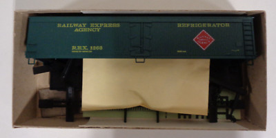 ATHEARN HO SCALE RAILWAY EXPRESS 50 FT. EXPRESS REEFER KIT | eBay