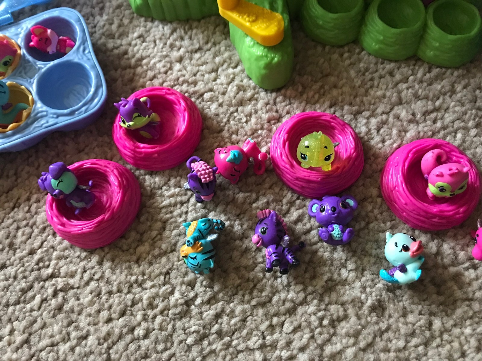 Hatchimals - Mini Figure bundle and play house - Hatchimals Bird | eBay UK