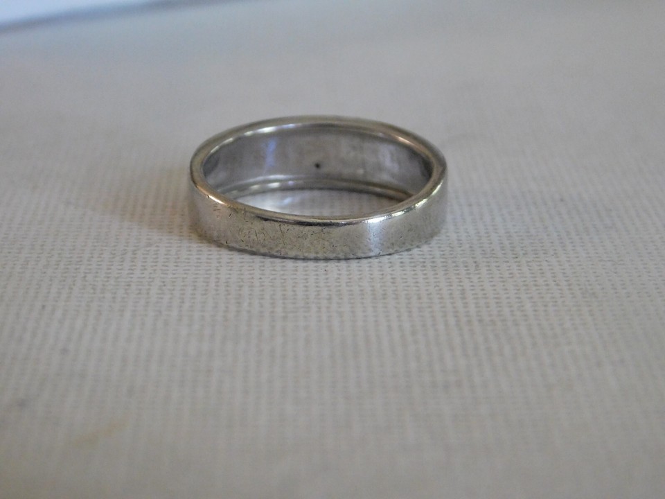 R 925 Sterling Silver Diamond Accent Band Ring Sz 8 | eBay