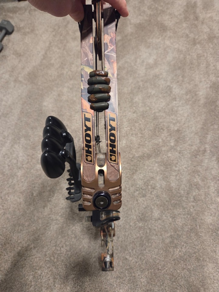 Hoyt Trykon XL Bow (75th Anniversary) – Fully set up | eBay
