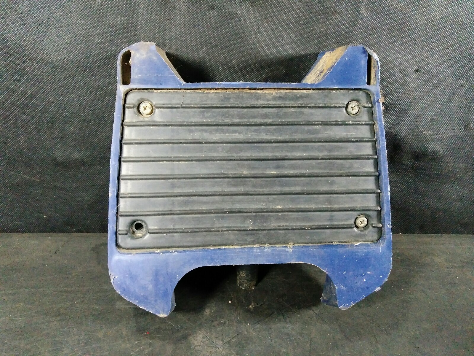 83-06 YAMAHA PW80 AIR INTAKE BOX AIRBOX FILTER HOUSING VELOCITY STACKS ...