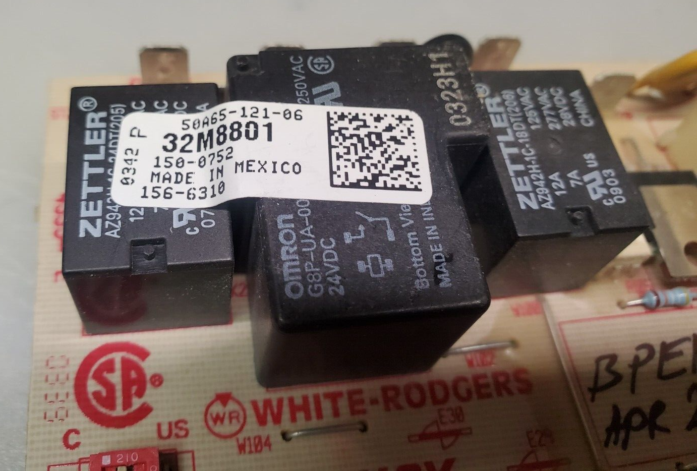 OEM 32M8801 32M88 Lennox SureLight Furnace Control Board 50A65-121-06 ...