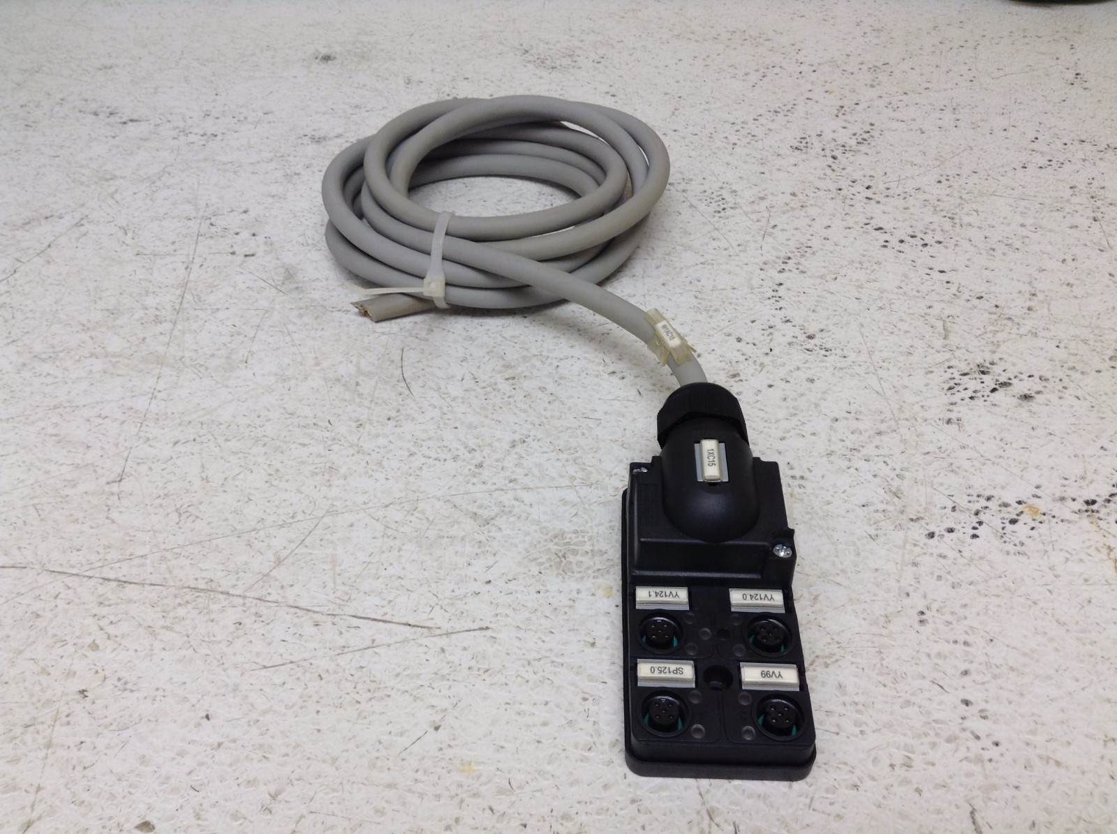 Murr Elektronik 27104 MVP12 I/O Block 24 VDC 4 Amp Channel w/ Cable ...