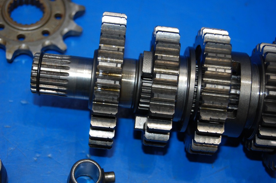 2011 09-13 KX250F OEM TRANSMISSION MAIN COUNTER SHAFT FORKS DRUM GEAR ...