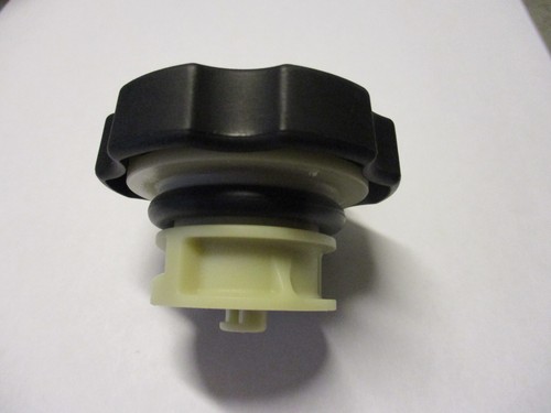 12589430 New Genuine 10w / 30 GMC OEM Engine Oil Filler Cap With an O ...
