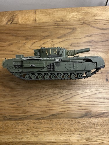 Tamiya Churchill Mk.VII British Infantry Tank Model Kit 35210 1/35 ...