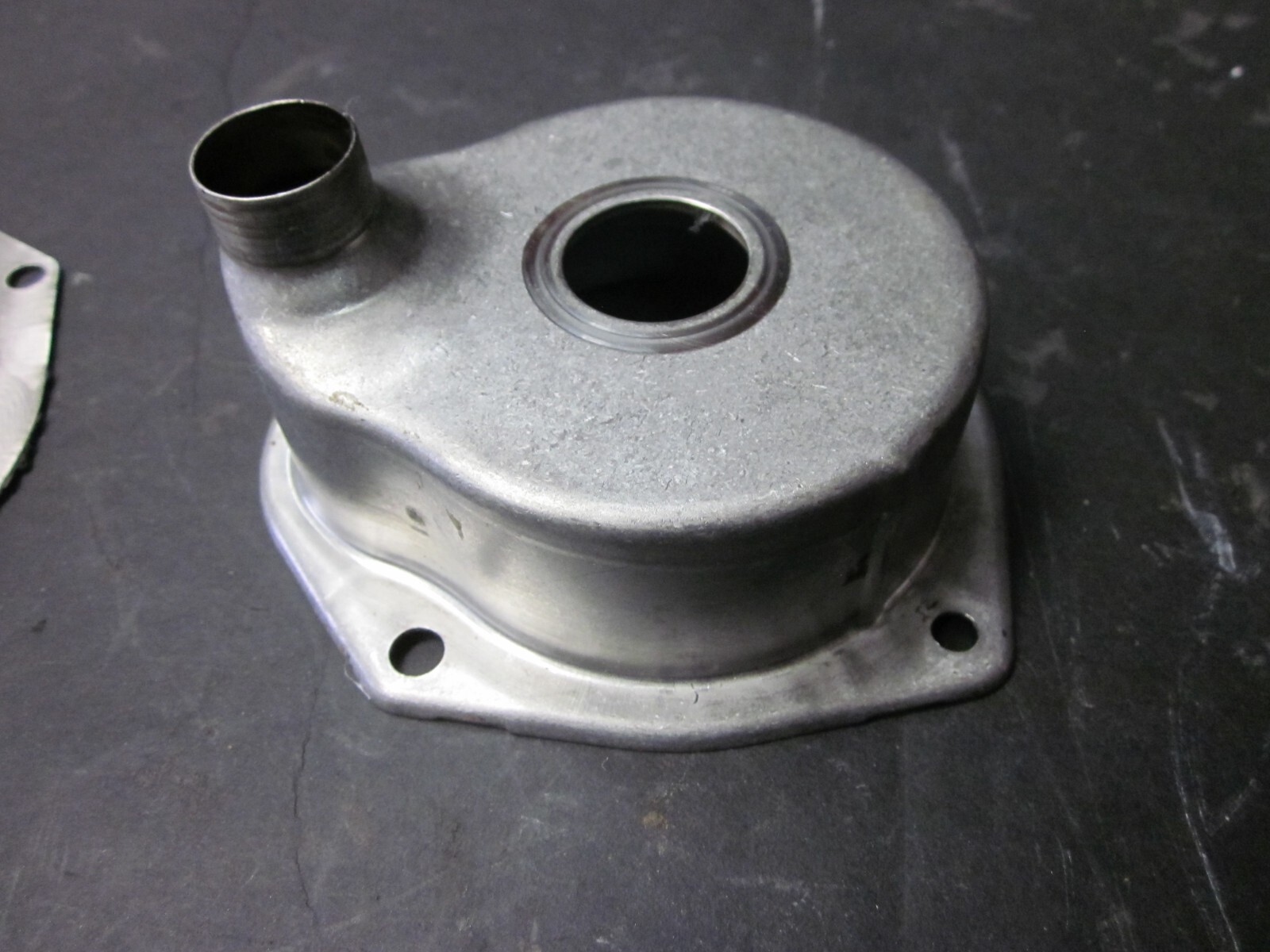 MERCURY 75 THRU 125 3 & 4 CYLINDER INLINE WATER PUMP HSG 817275A2 ...