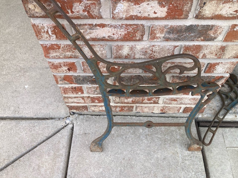 Vintage 2 Wrought Iron Park Bench End Caps 26” Tall Seat 14” Scroll ...