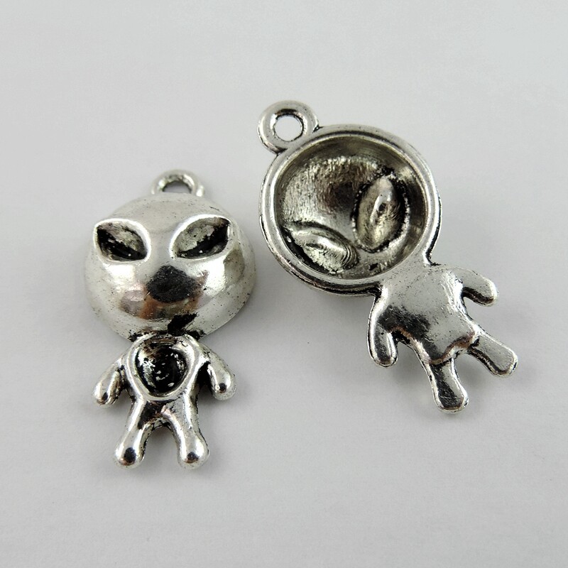 15 pcs Antique Silver 27*15*7mm 3D Alien ET Charms Pendant Jewelry ...