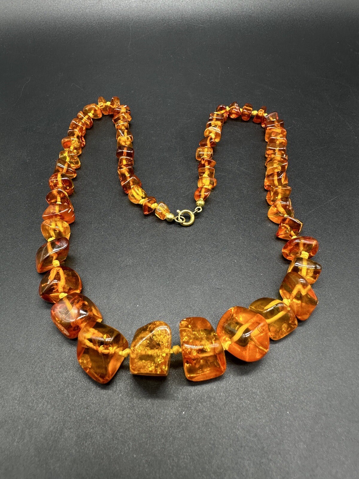Genuine Graduated BALTIC AMBER Necklace 20 in 25Gs - Gem