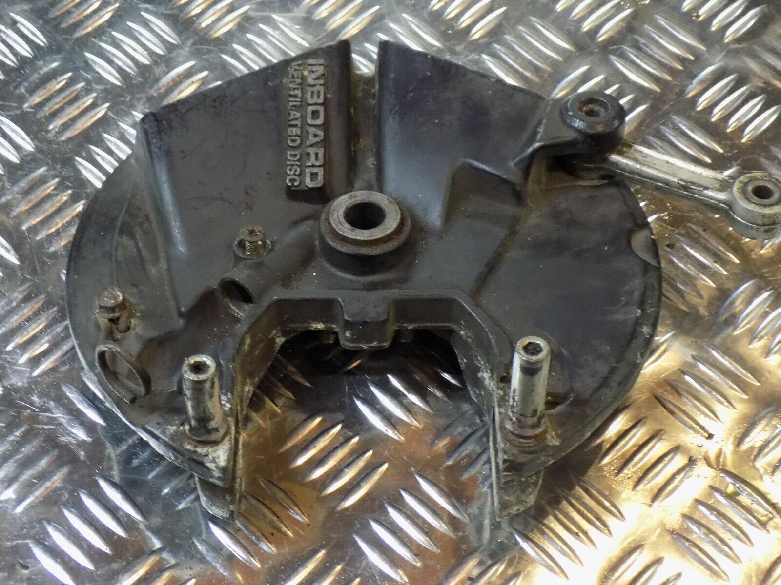 HONDA VF400 VF400F FRONT BRAKE CALIPER HOLDER DISC COVER | eBay UK