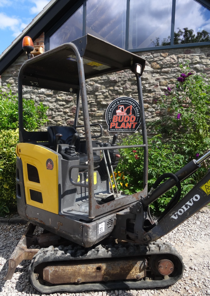 VOLVO EC15C, 1.5T, MINI DIGGER, EXCAVATOR, 2015, 3 buckets, | eBay UK