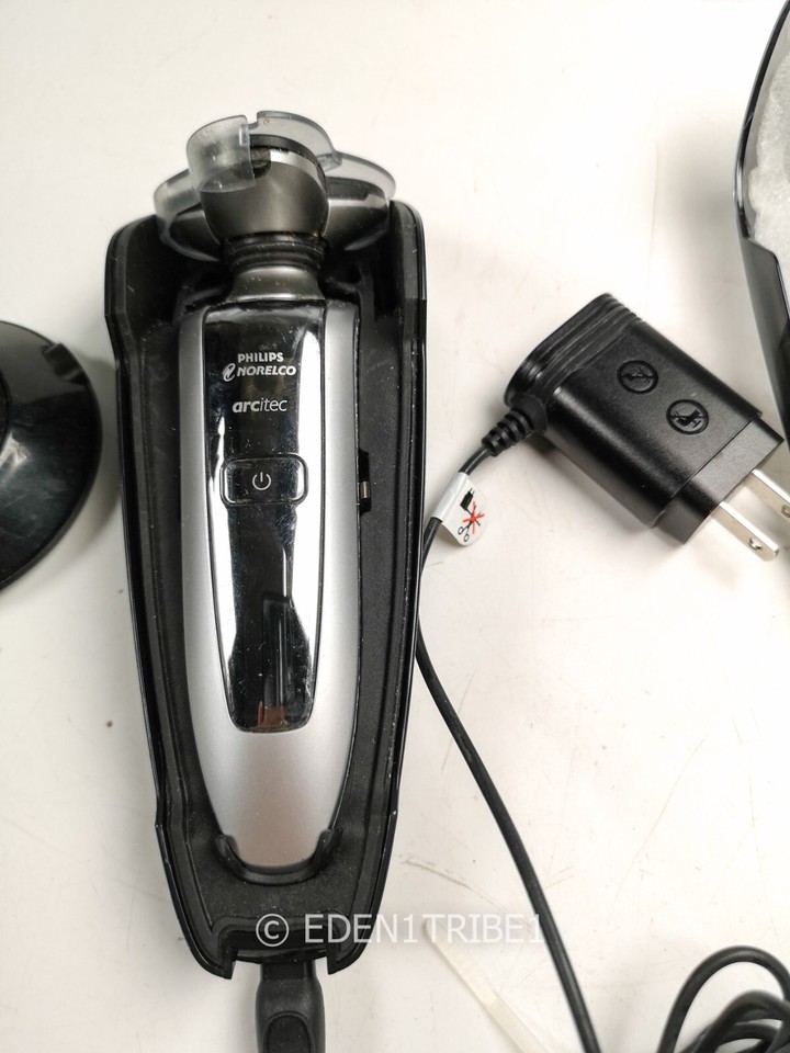 Philips Norelco Arcitec 1060X Rechargeable Cordles Wet Dry Triple Head ...