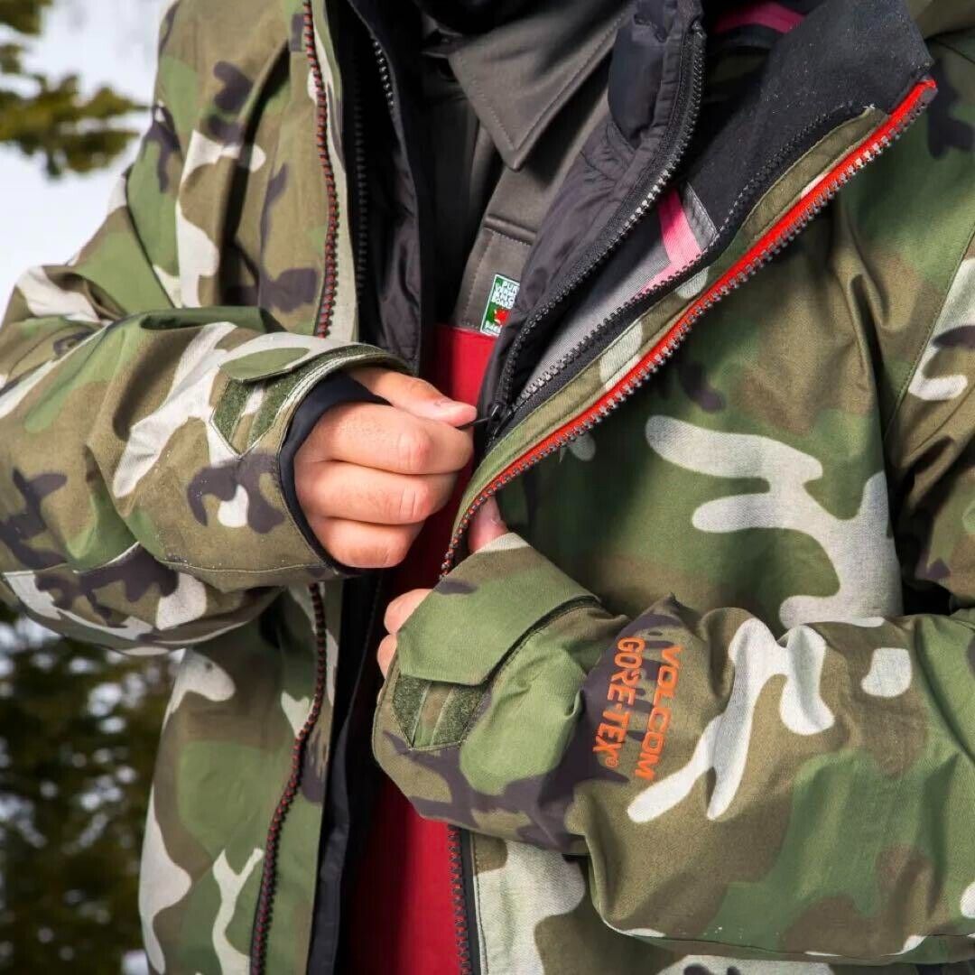 Volcom 3-in-1 OWL GORE-TEX Snowboard Jacket Mens Size S Volcom 3-in-1 OWL GORE-TEX Snowboard Jacket Mens Size S