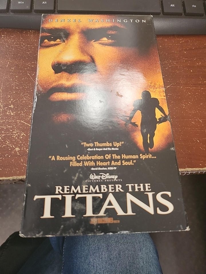 Remember the Titans (VHS, 2001) Hayden Panettiere, Denzel Washington ...