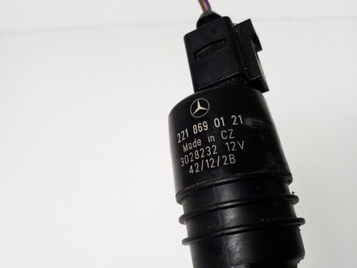 MERCEDES BENZ C-CLASS W204 2013 FRONT WASHER RESERVOIR MOTOR ...