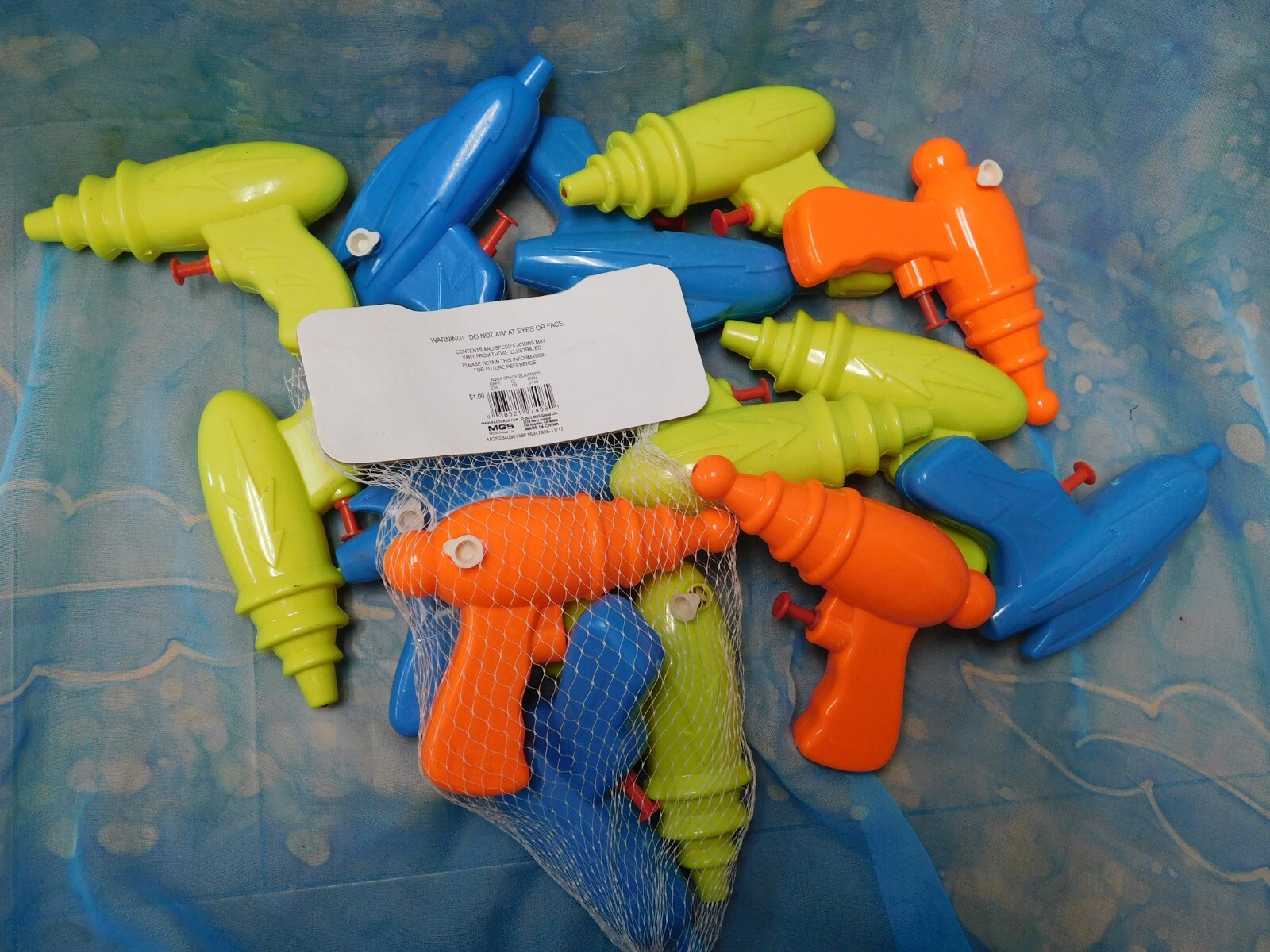 LOT OF 14 BANZAI AQUA SPACE WATER BLASTERS WATER SQUIRTER/PISTOL POOL ...