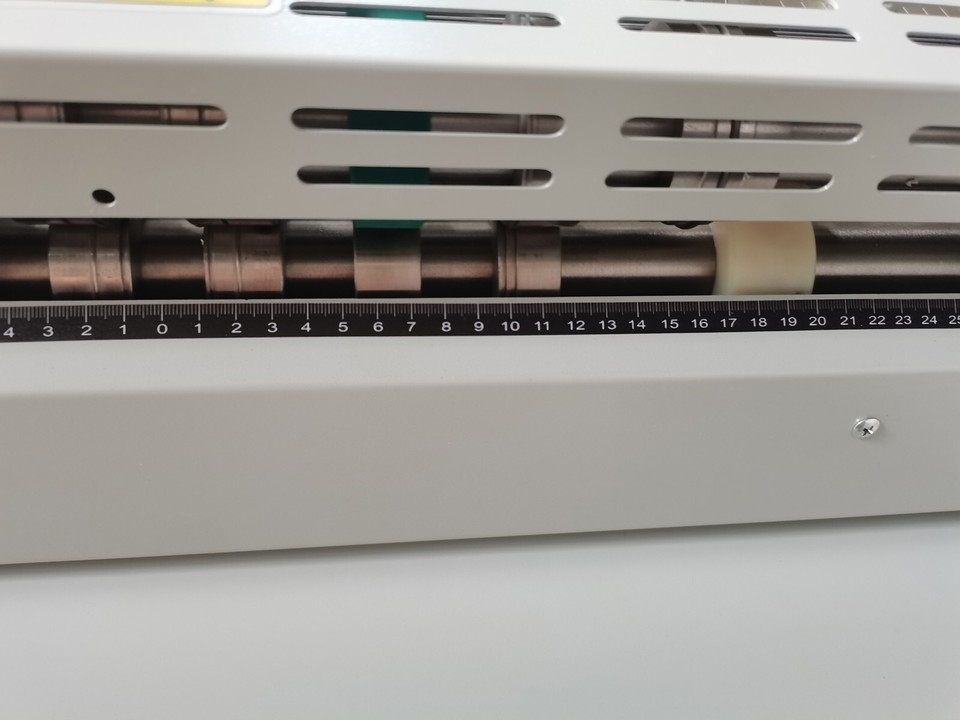 25" 640mm Electric Paper Creaser/Scorer 110V Paper Creasing Machine ...