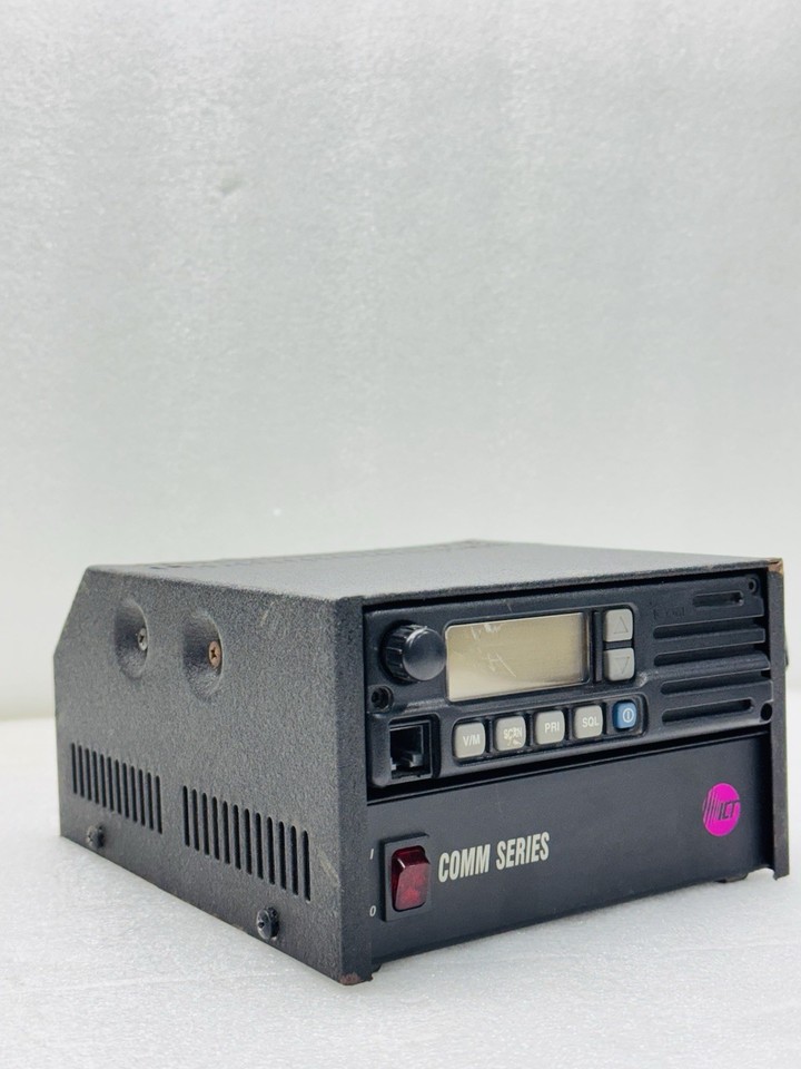 Icom VHF Air Band Transcevier IC-A110 With ICT12012-12AG Power Supply ...