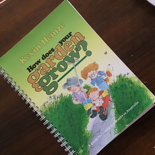How Does Your Garden Grow? By Kevin Heinze Paperback Gardening Book | eBay