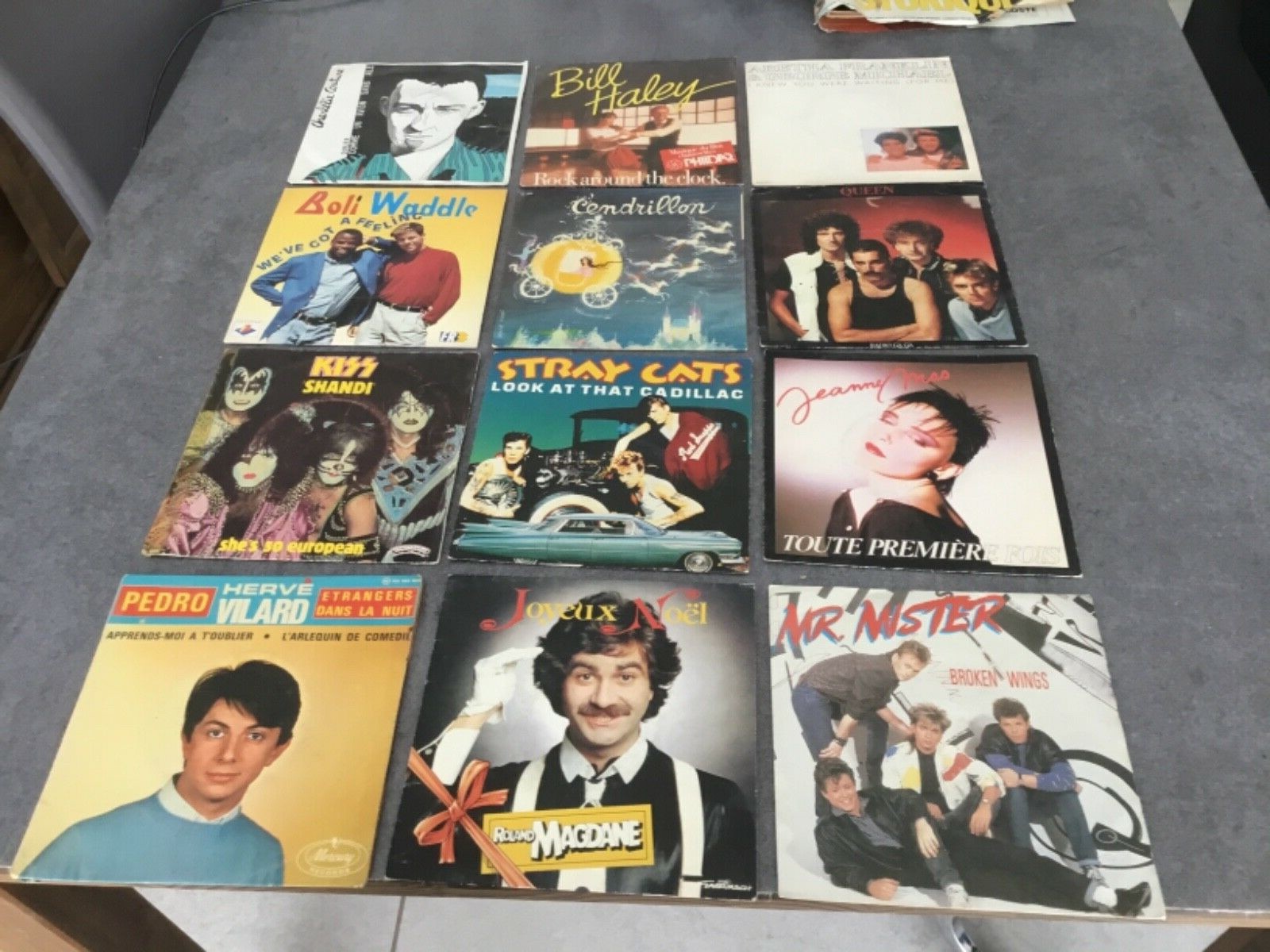 VYNILE DISQUE lots de 180 disques 45 tours plus 11 sans pochette. | eBay