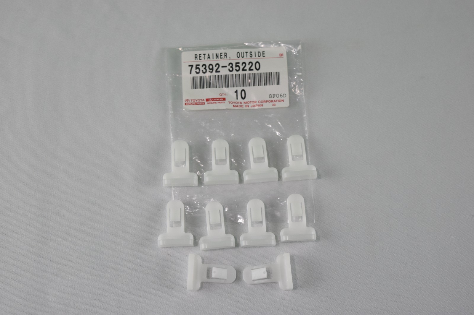 GENUINE TOYOTA OUTSIDE MOLDING BUMPER RETAINER 10 X 7539235220 OEM | eBay