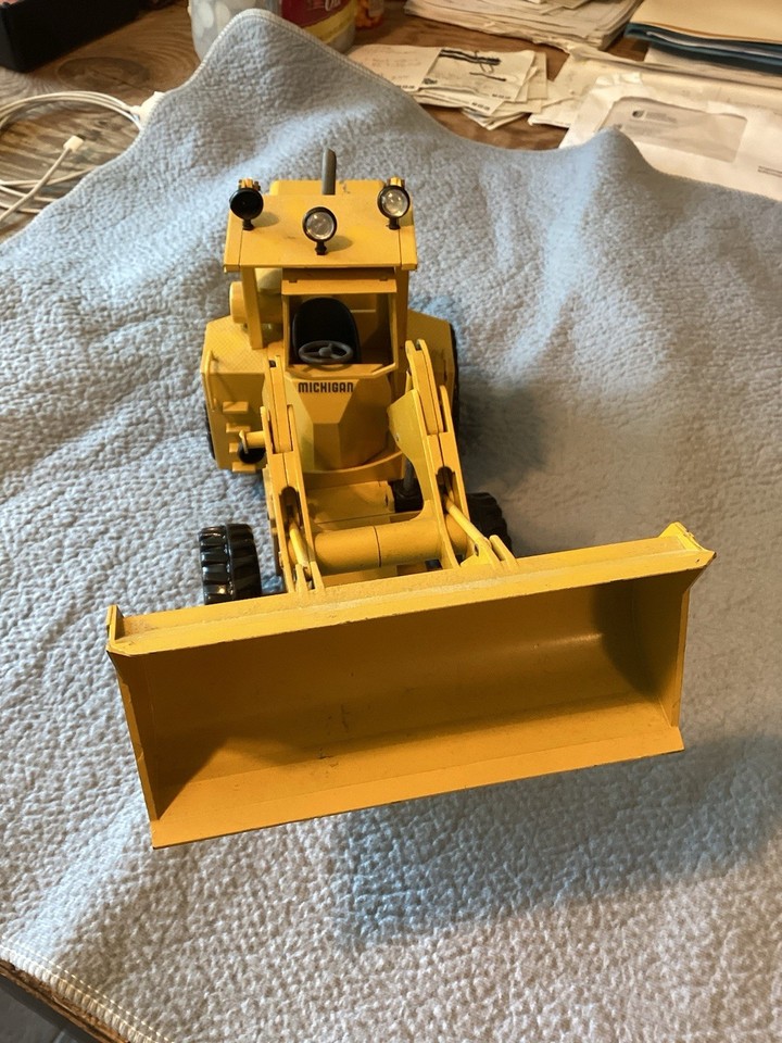 Gescha 1/16 Diecast Clark Michigan Front End Loader Tractor | eBay