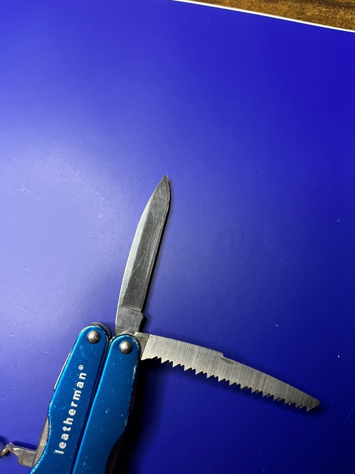 Leatherman Juice CS4 Blue multi-tool USA READ | eBay