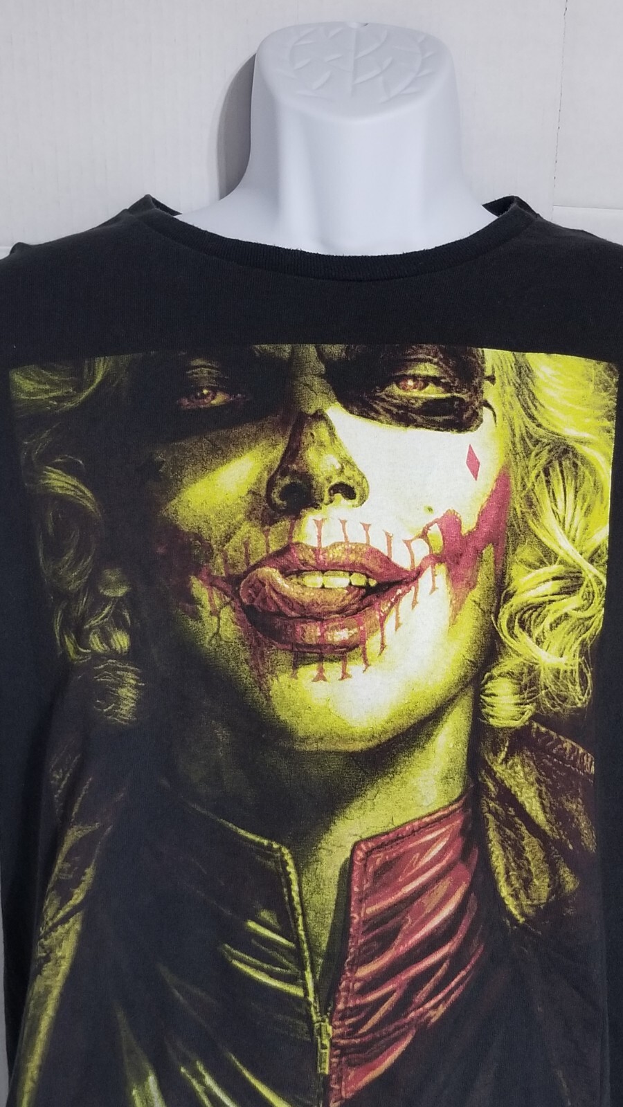 DC Comics Harley Quinn Painting Comic Book Cover Men'… - Gem