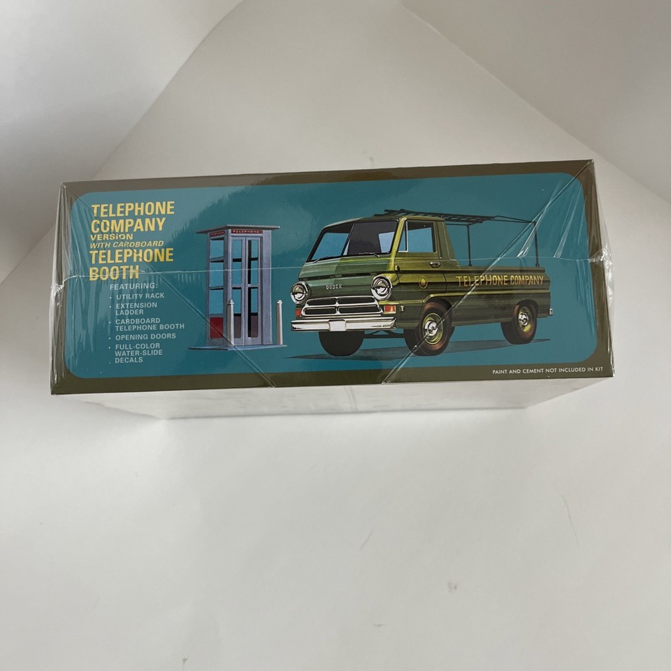 AMT 66 Dodge A100 Touch Tone Terror 426 Hemi Engine 1/25 Scale | eBay