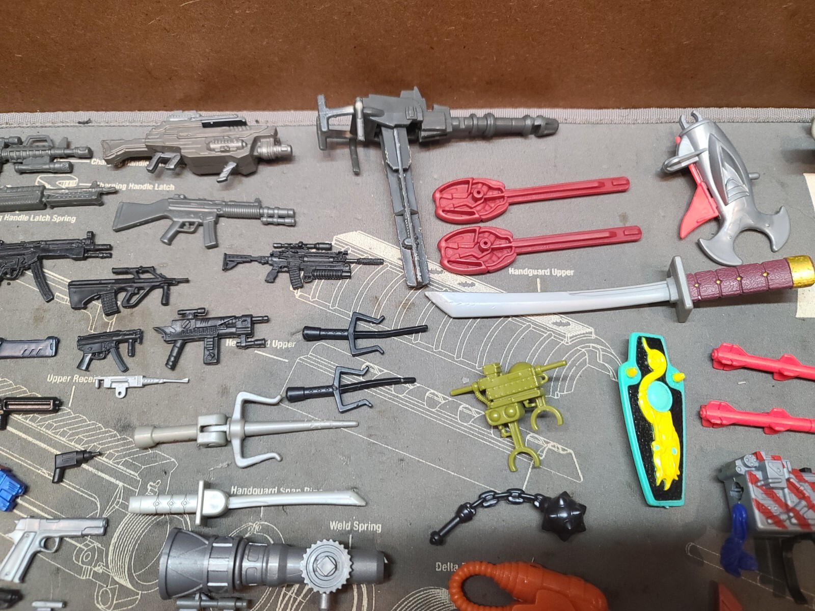 LOT OF 90 Vintage Action Figure STAR WARS, GI Guns Missiles Weapons 80s ...