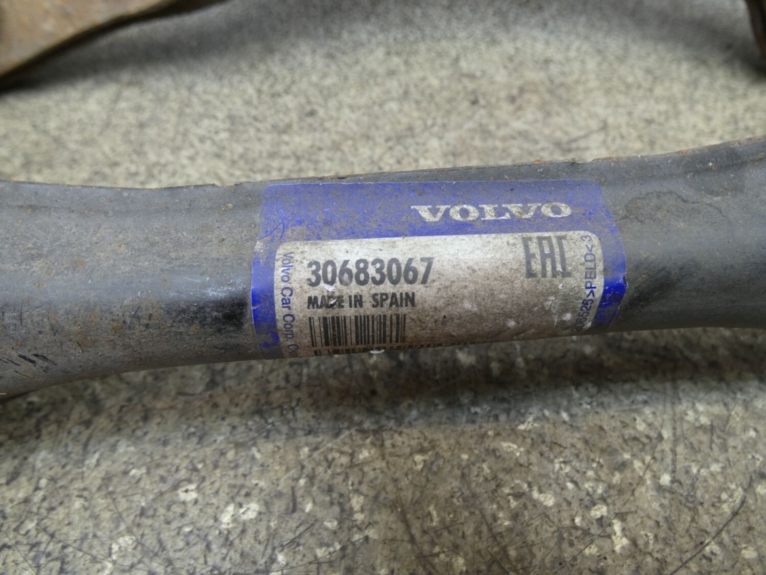 Querlenker HR hinten rechts 30683067 227Tkm Volvo V50 2.4 D5 08.1787. ...