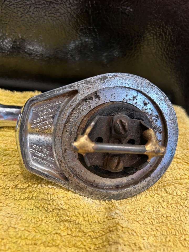1933-1934 Ford Greyhound Radiator Cap
