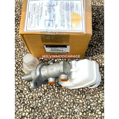 Genuine Brake Master Cylinder w/Reservoir 15-23 Mitsubishi L200 Triton ...
