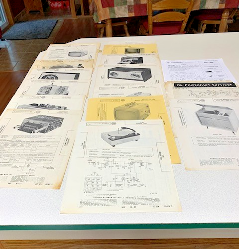 Specialized Service Manuals - Photofact Folders, see listing for items ...