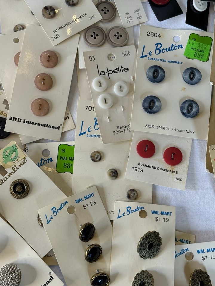 Large Lot Vtg Buttons Cards Le Bouton La Petite JHB Streamline Nautical ...