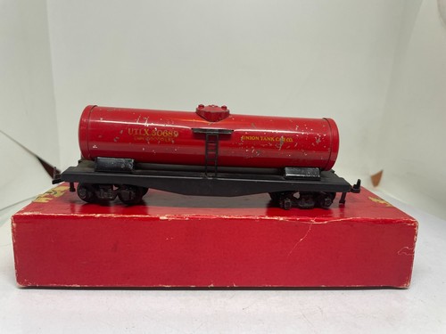 Trix Twin Railways OO Gauge 688 US Union Oil Tank Car Red UTLX 50689 ...