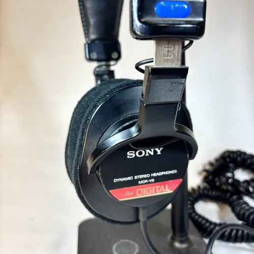Sony MDR-V6 Studio Monitor Headphones Tested With Bag 27242402980| eBay