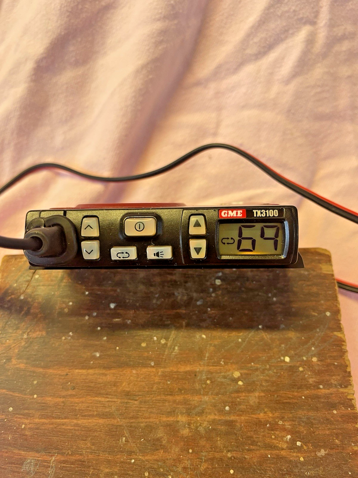 GME TX 3100 UHF CB Radio 80 Channels 5W - includes Mounting brackets ...