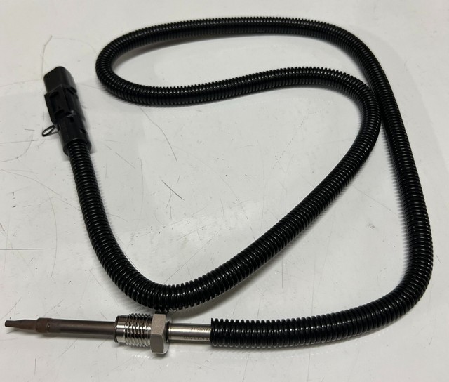 Volvo 21126692 Temperature Sensor Genuine OEM Exhaust DPF Mack D13 for ...