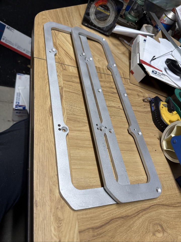 VALVE COVER ADAPTER Chevrolet Small Block Valve Covers on AMC Jeep 360 ...