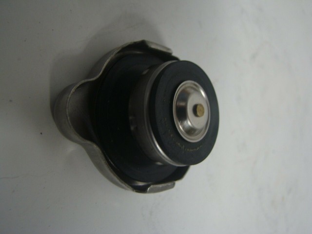 Yamaha Motorcycle 2006-2016 R6 OEM Take Off Radiator Cap Part# 5SL ...