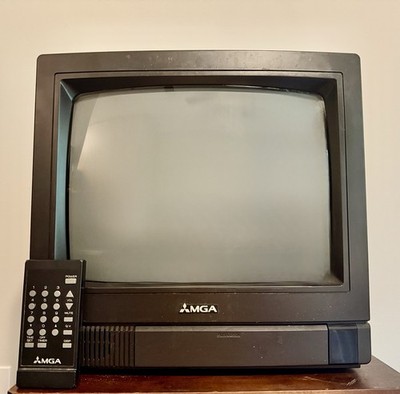 Mitsubishi MGA CS-1346R 13” CRT TV Television w/ Remote (1990), Gaming ...