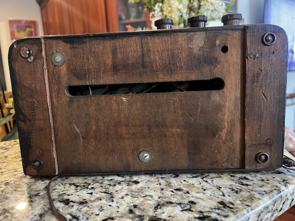 1939 Emerson Wood Cabinet Tube Radio Model BF-204 Mid Century w/Short ...