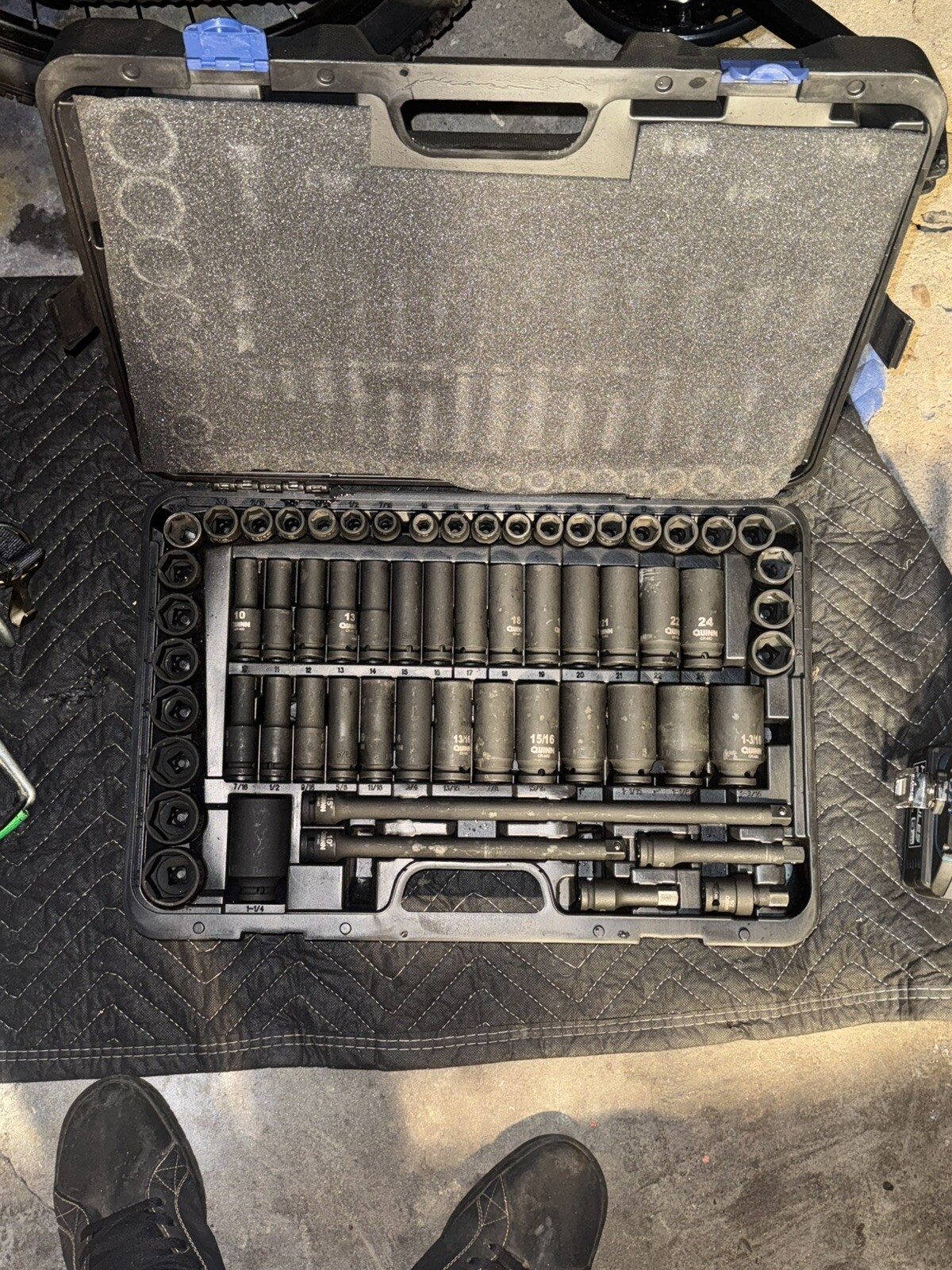 QUINN 58680 60 Piece 1/2" Drive SAE & Metric Master Impact Socket Set ...